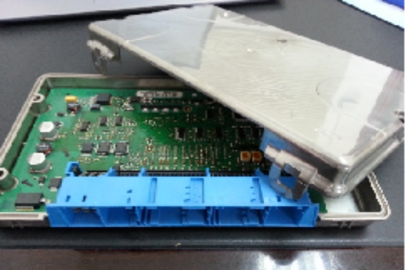 汽车行车电脑ECU_丽宏实业（江门）有限公司